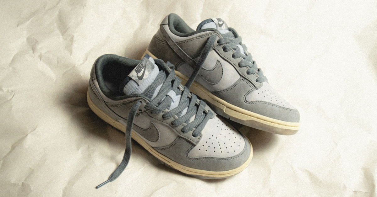 Nike WMNS Dunk Low Cool Grey | 43einhalb Sneaker Store