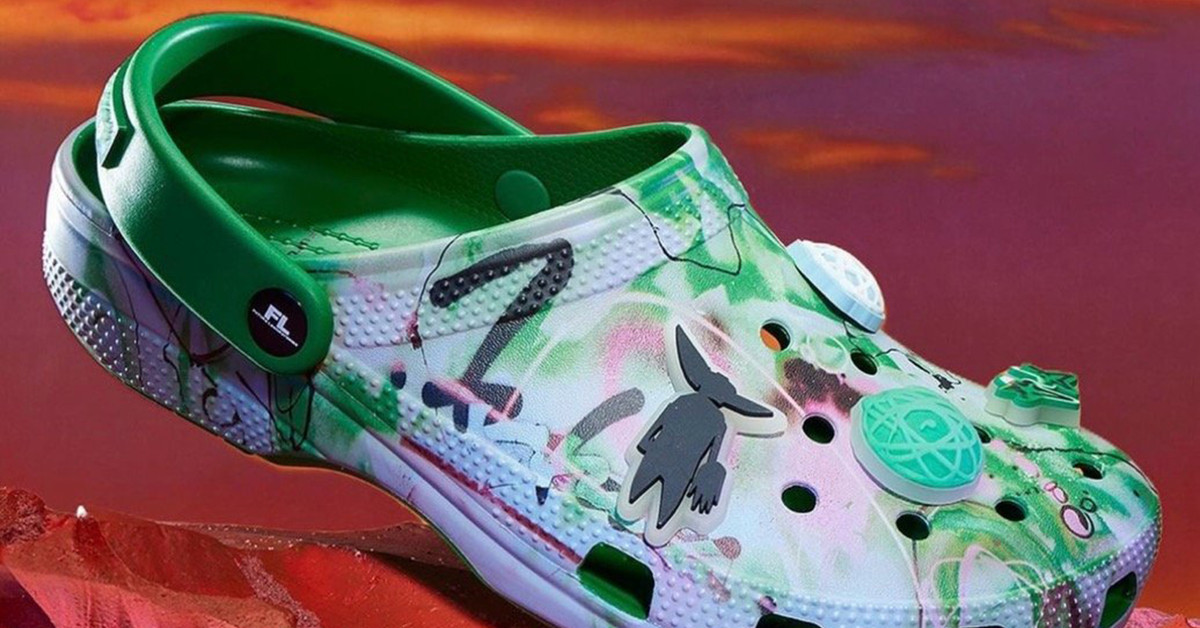 Crocs x Futura Laboratories Clog Green Ivy | 43einhalb Sneaker Store