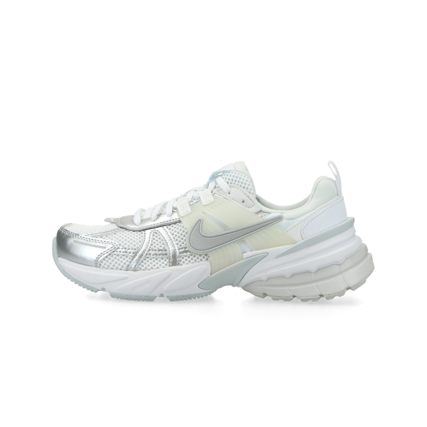 Nike V2K Run (white / metallic silver / platinum tint) | 43einhalb ...