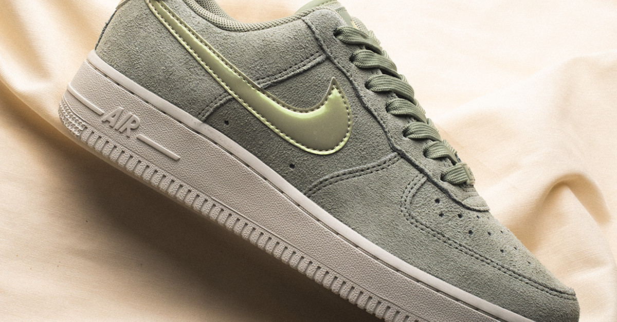 Nike WMNS Air Force 1 '07 SE Jade Horizon | 43einhalb Sneaker Store
