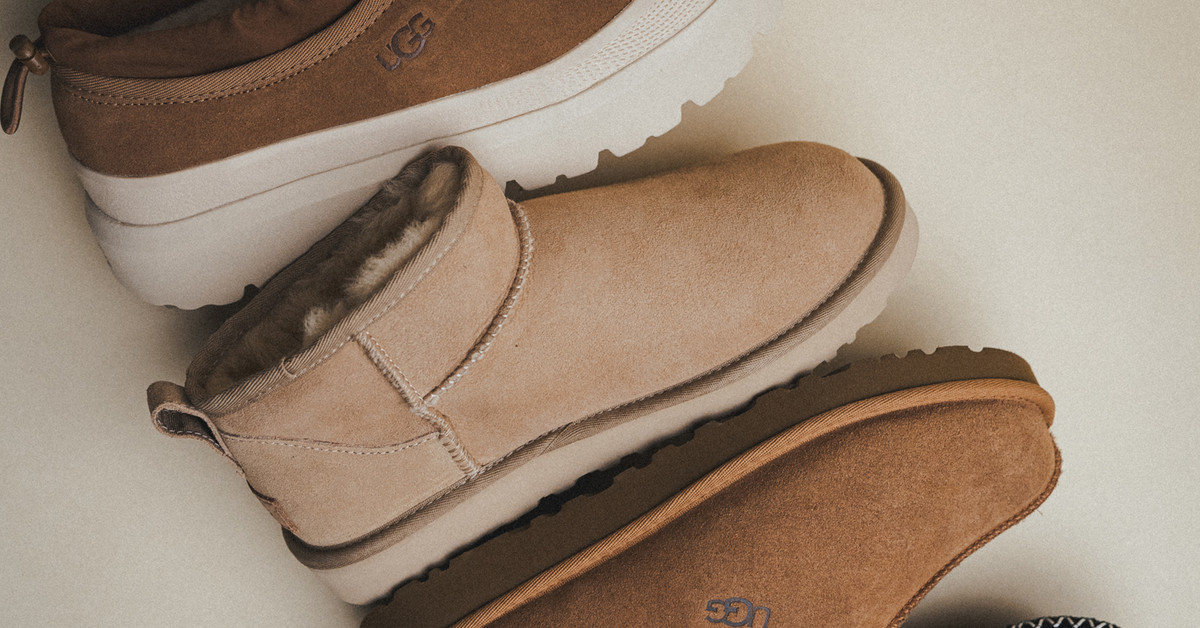UGG W Classic Ultra Mini Sand | 43einhalb Sneaker Store