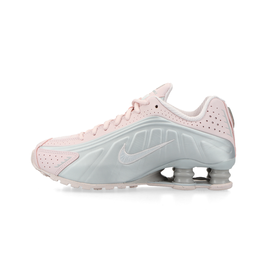Nike Shox R4 (barely rose / platinum) | 43einhalb Sneaker Store