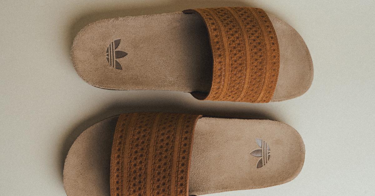 adidas Adilette RS Dust Rust (dust rust / gum) | 43einhalb Sneaker Store