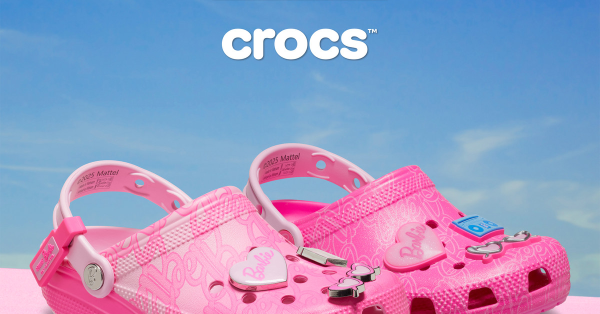 Crocs x Mattel Pink Barbie Classic Clog (pink) | 43einhalb Sneaker Store