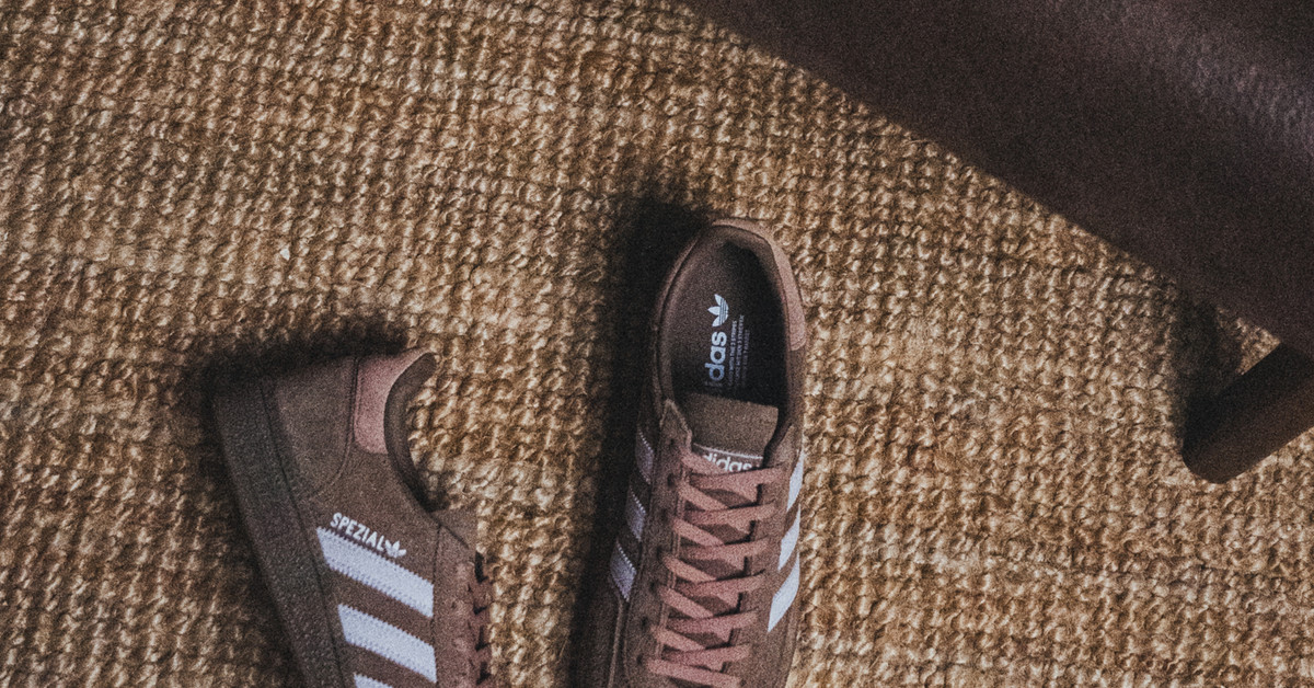 adidas Handball Spezial W (earth strata / crystal sky / warm clay ...